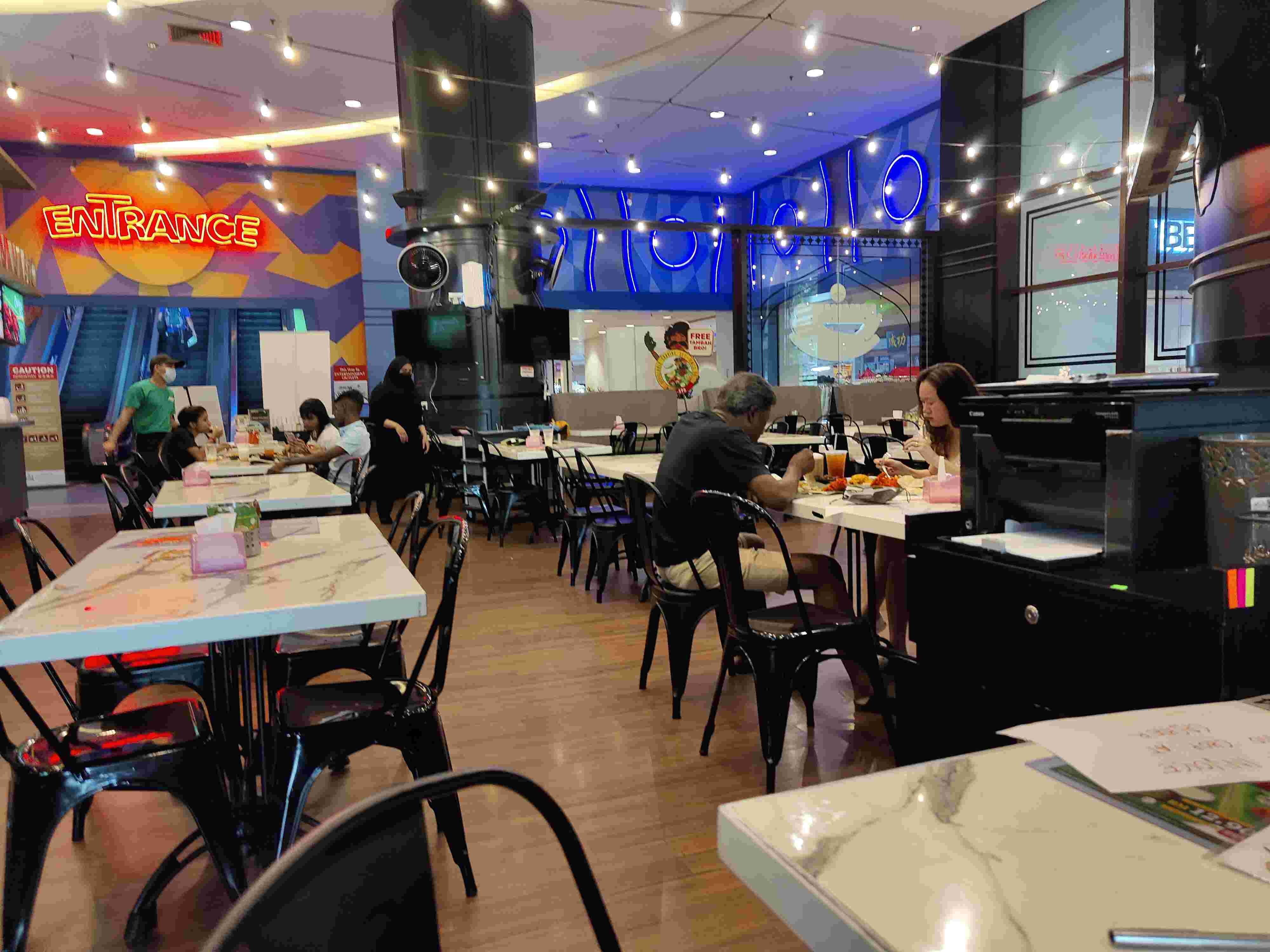 BananaBro Berjaya Times Square - Banana Leaf (HALAL Certified), Büfe ...