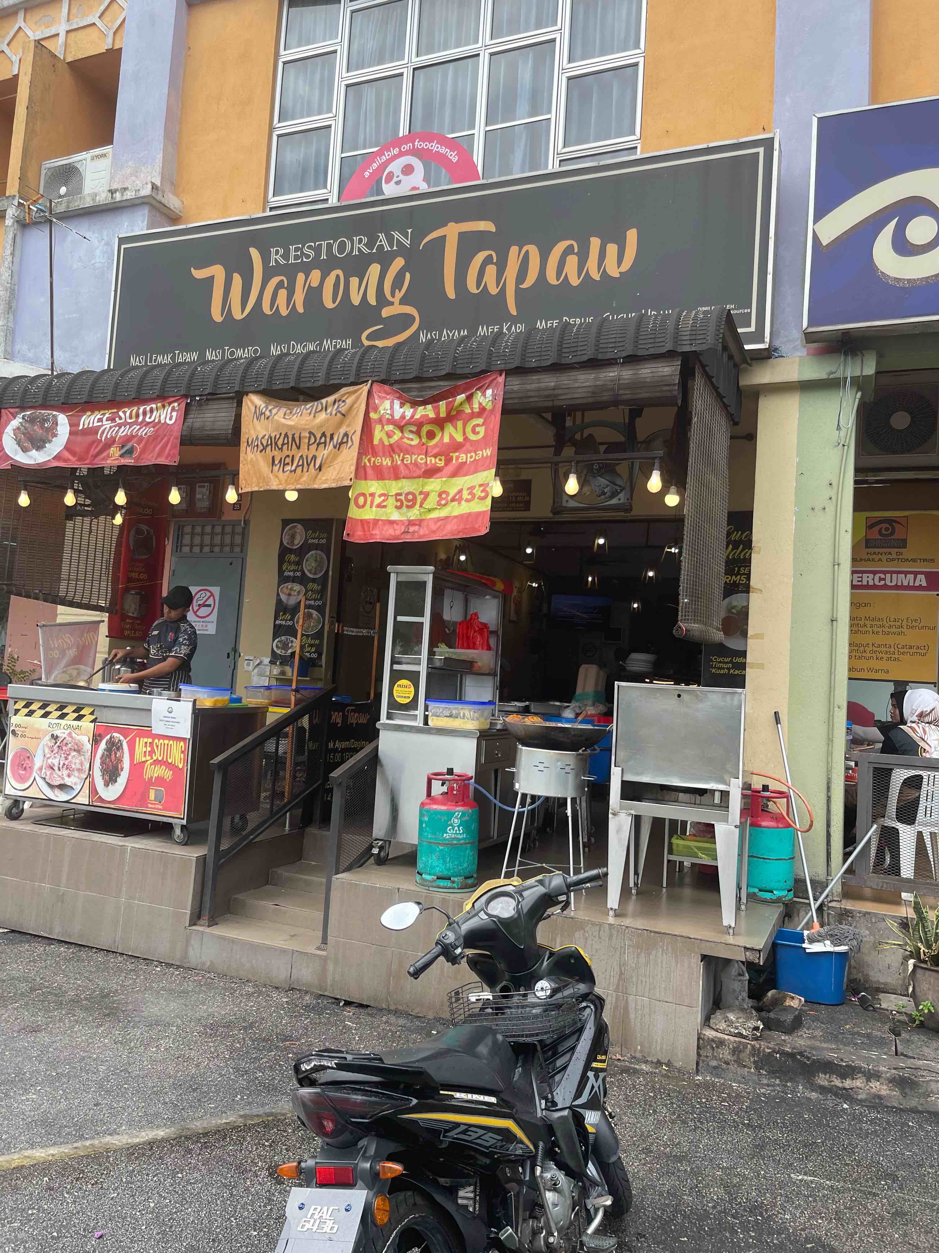 Warong tapaw, West, Bandar Puncak Alam | YummyAdvisor