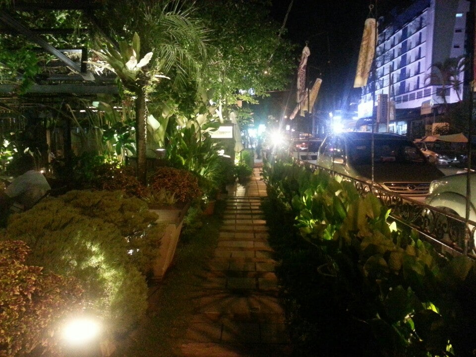 Ferringhi Garden Restaurant, Dinner, George Town | YummyAdvisor