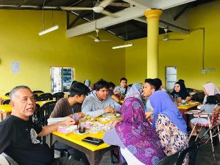 Warung Jelira Rasa Gulai Ayam Kg & Itik Serati Kg Guntong Luar ...