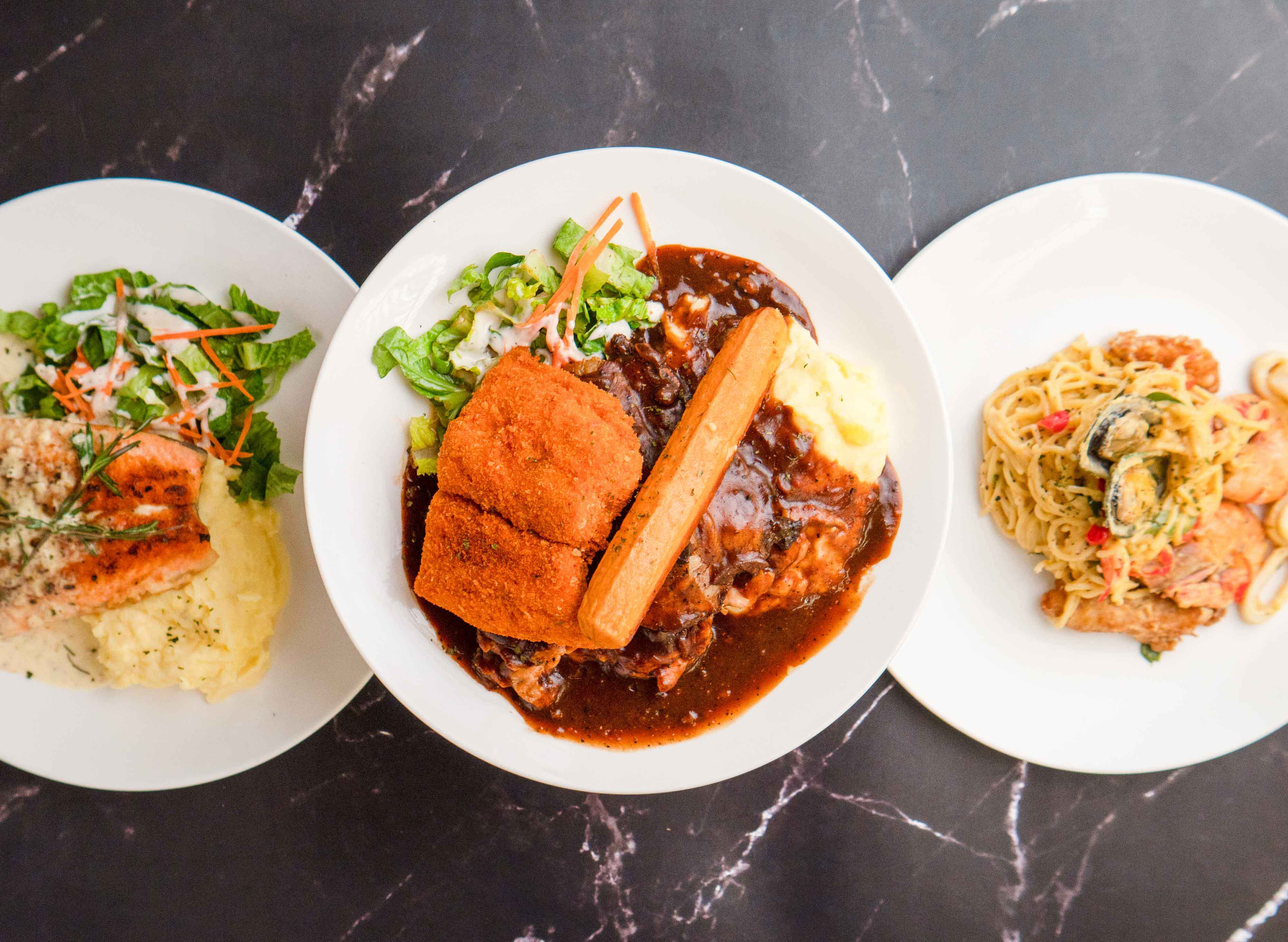 Sharing Tree, Chicken, Kuching | YummyAdvisor