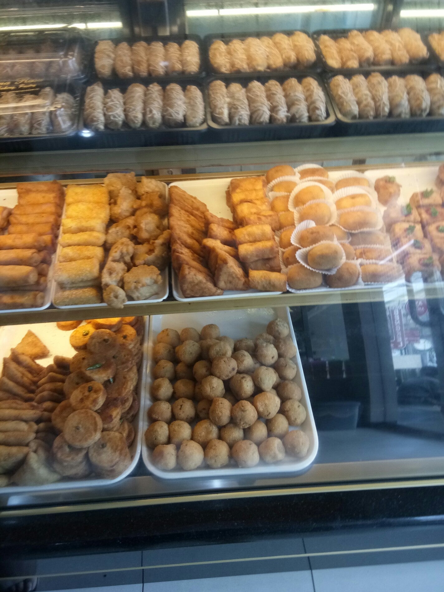 Foto restoran Prima Rasa - Bakery & Pastry - Foto makanan pilihan di ...