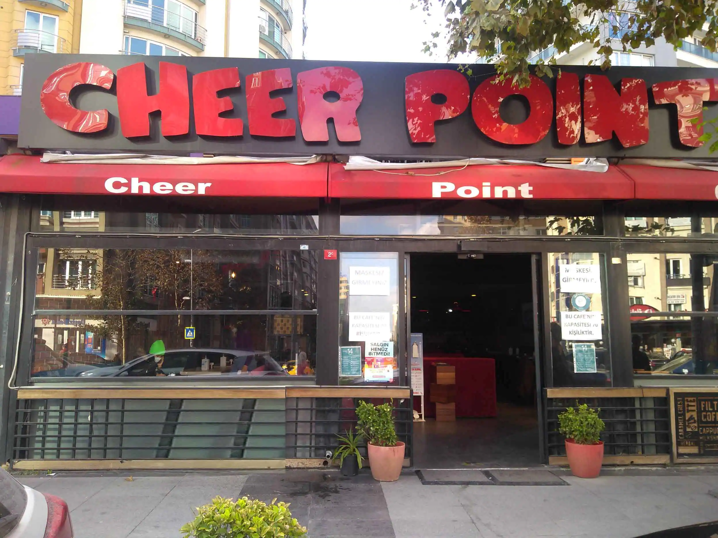 Cheer Point fotoğraflar. Cumhuriyet, İstanbul yerleri- YummyAdvisor