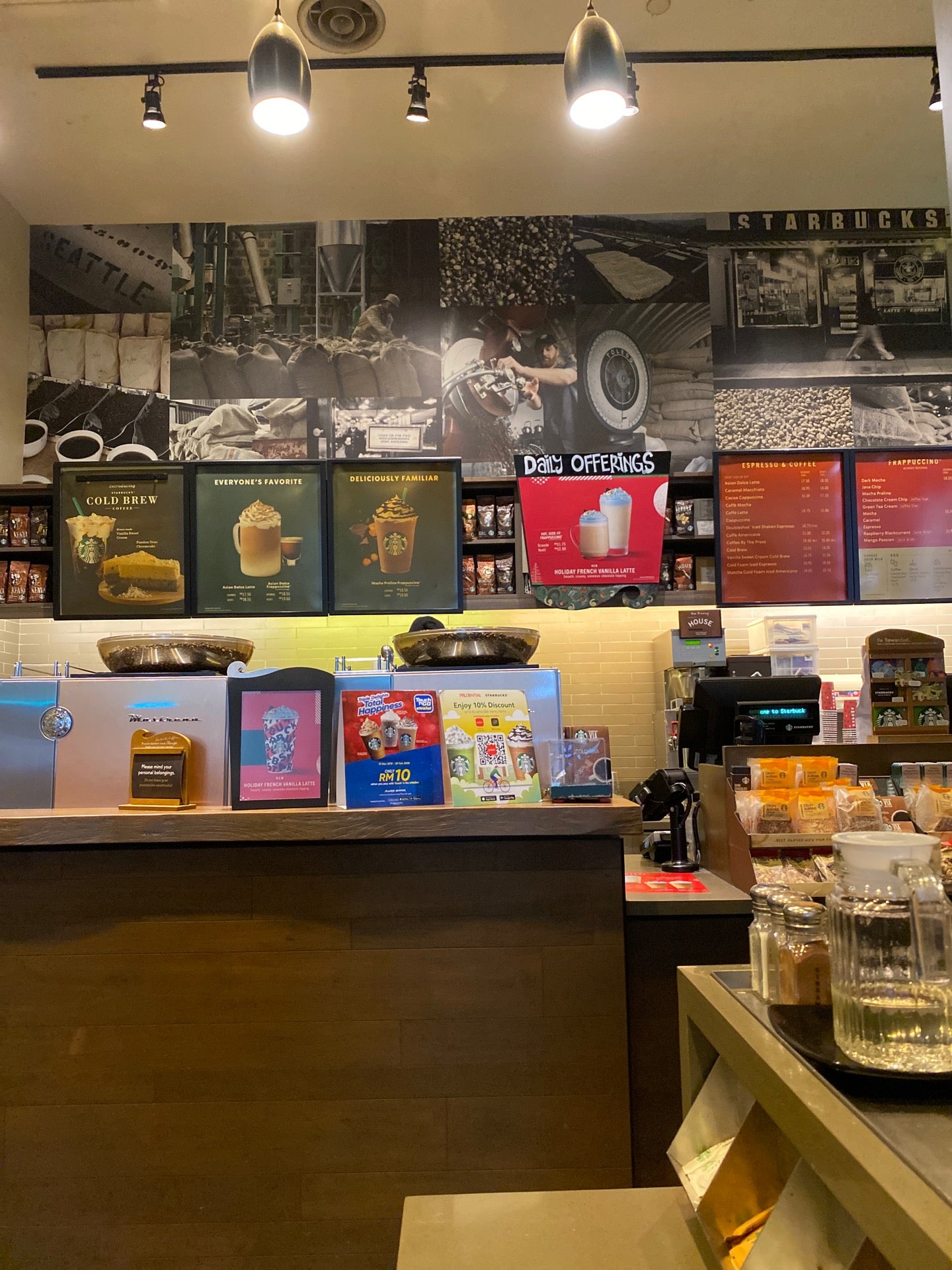 Starbucks, Restaurant, Sepang | YummyAdvisor