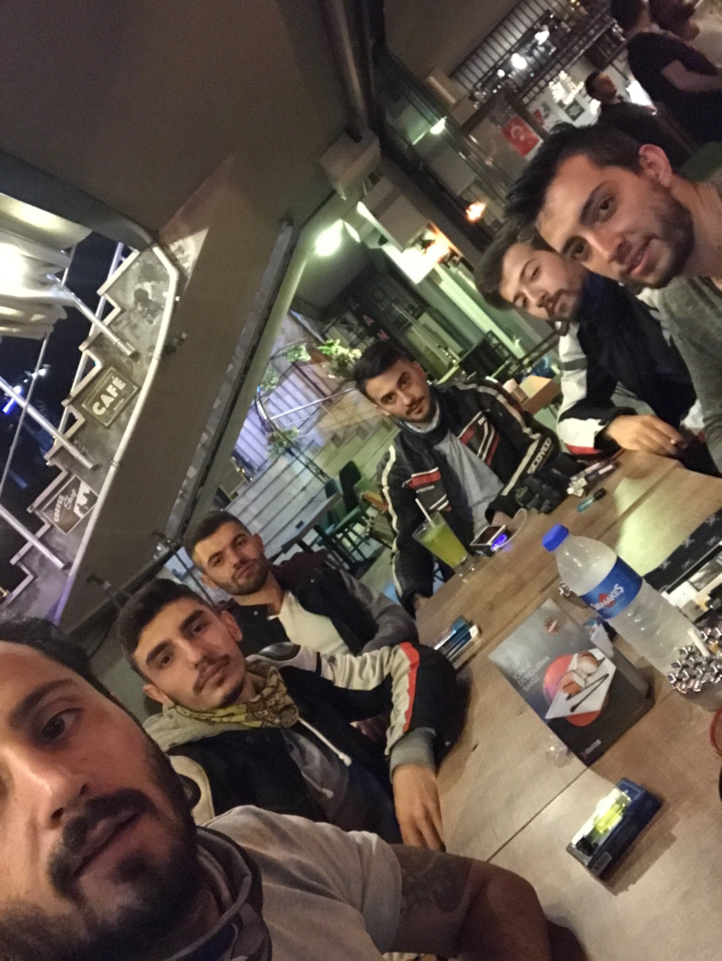 Mimoza Cafe & Shisha Lounge menü fiyatları 2022-2023.Akaretler ...