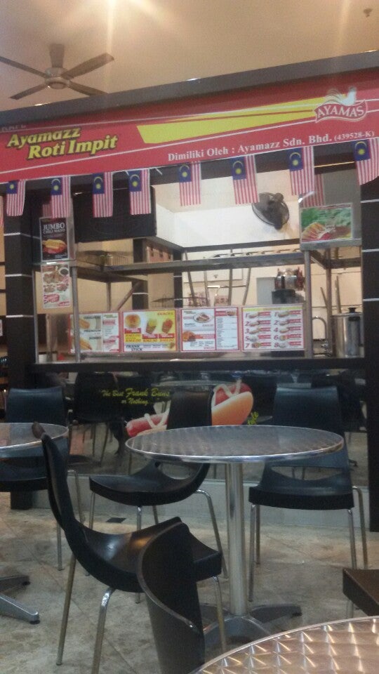 Ayamazz Roti Impit Wisma KFC, Hot Dog, Kuala Lumpur | YummyAdvisor