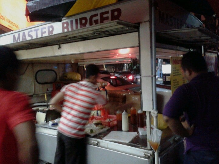 Master Burger PJ State, Restaurant, Petaling Jaya | YummyAdvisor