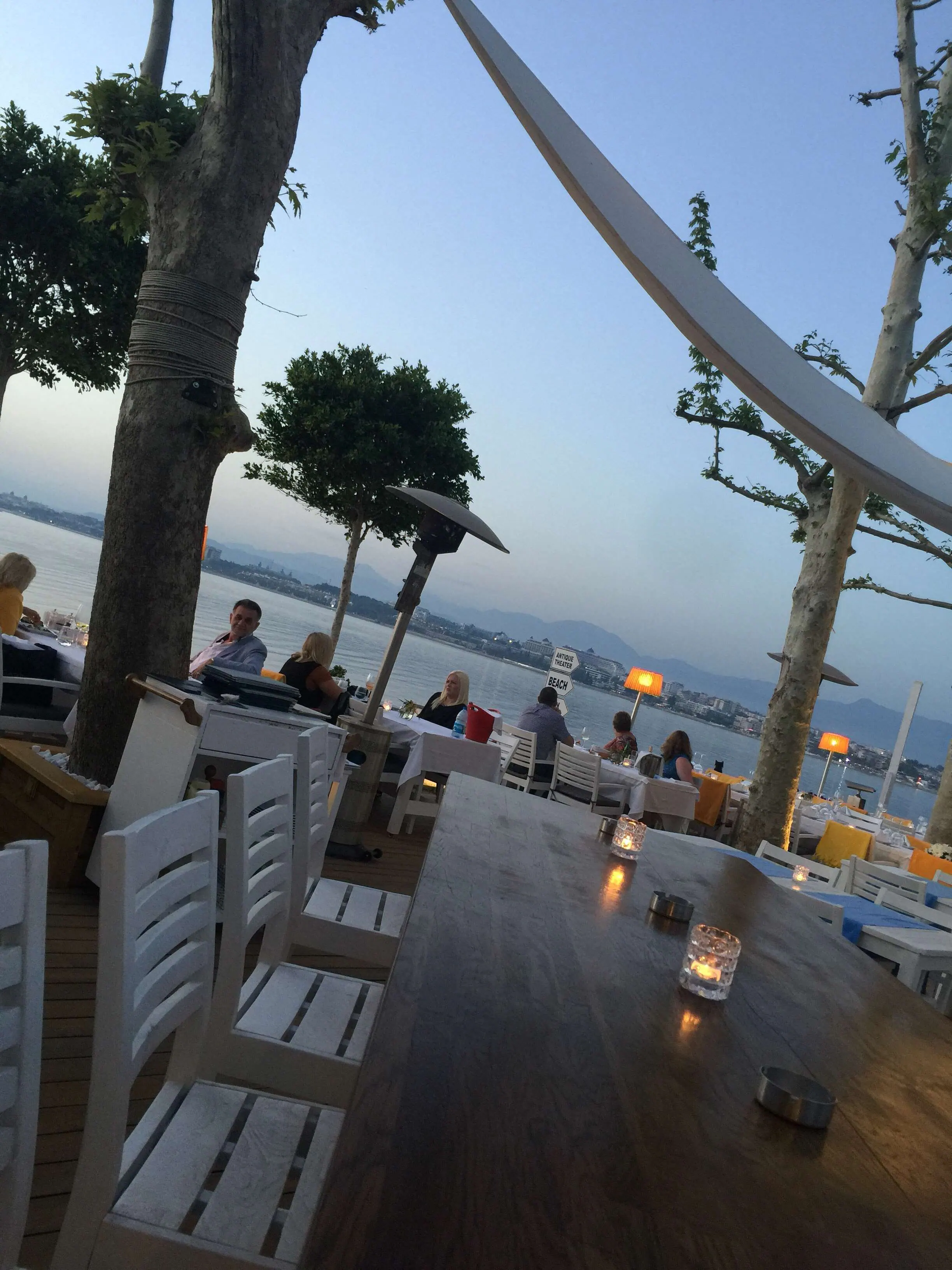 Karma Restaurant & Sky Lounge yeri ve telefon numarası.Side, Antalya ...