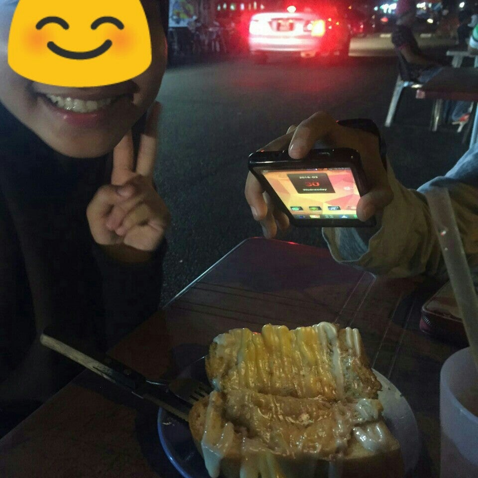 Nazri Burger Mayonis, cuisine, Gelugor | YummyAdvisor