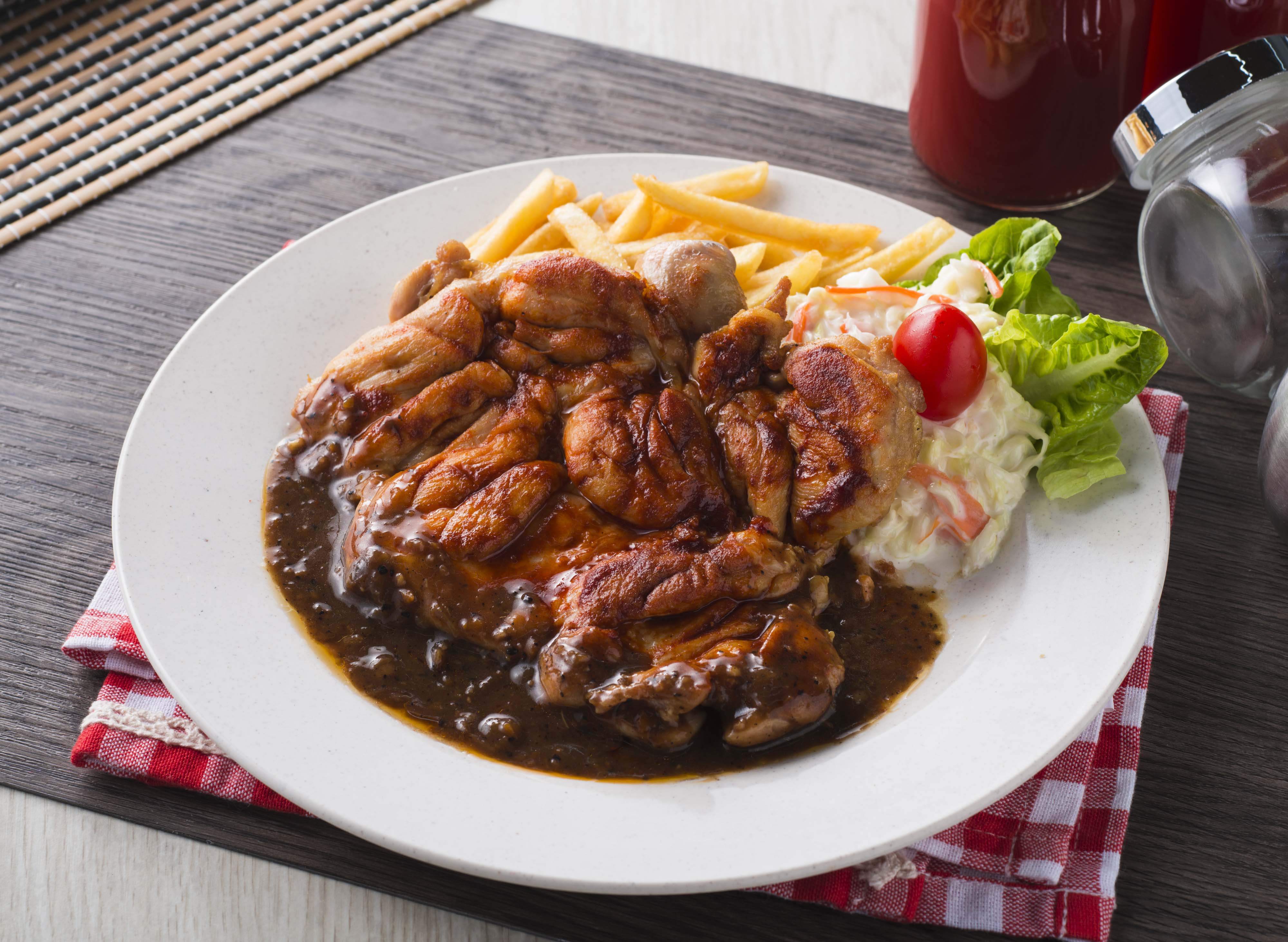 PAK UDA STATION CAFE ( WESTERN FOOD ), Meat, Bagan Datuk | YummyAdvisor