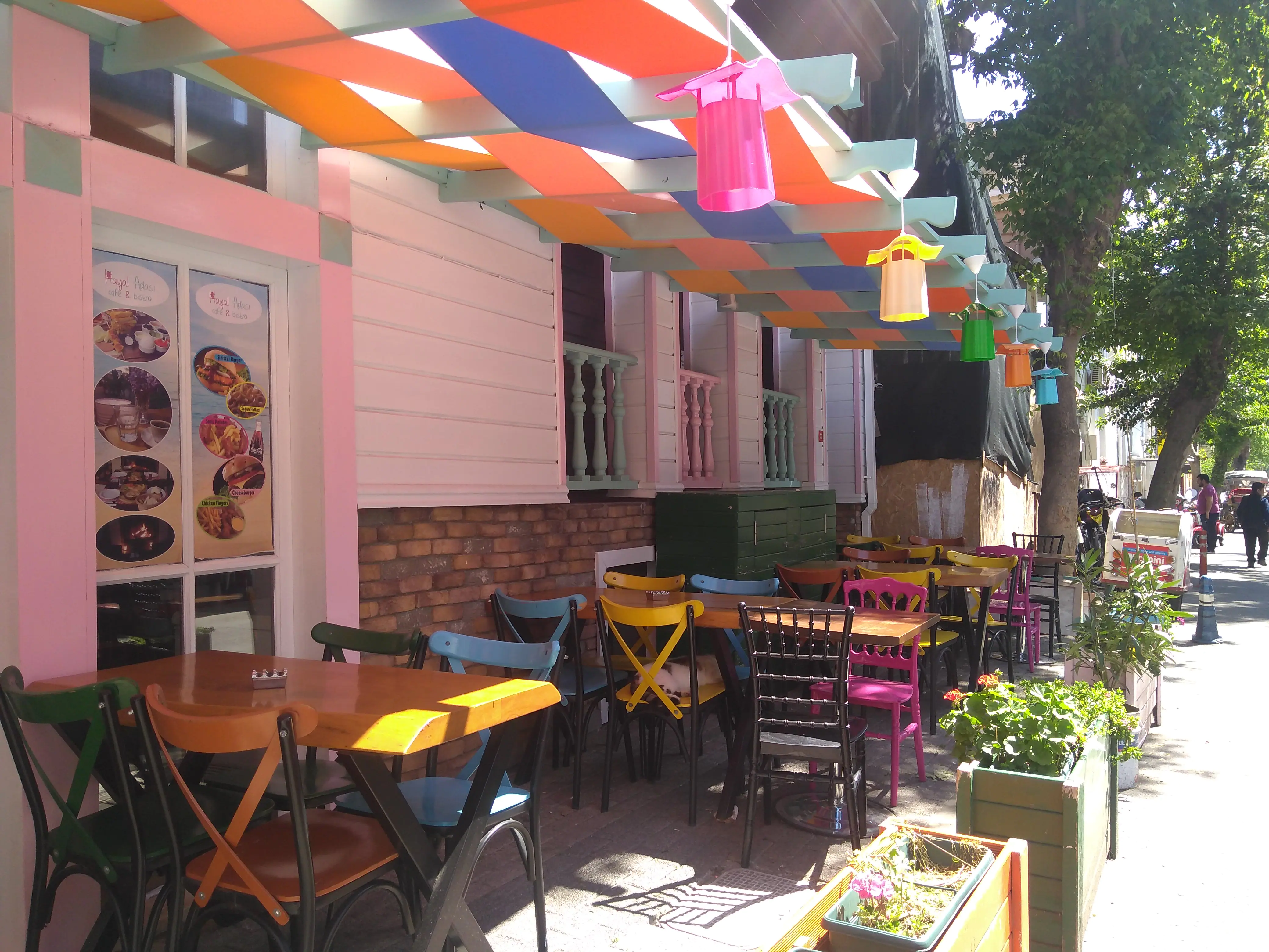 Hayal Adası Cafe & Bistro menü fiyatları 2022-2023.Büyükada-maden ...