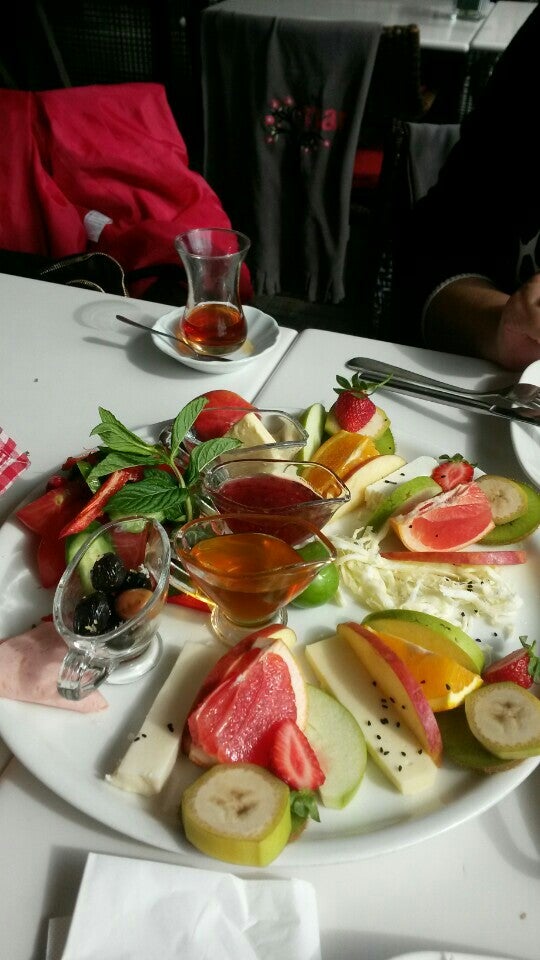 Rumeli hisarı nar cafe menü fiyatları 2022-2023.Yeniköy, İstanbul ...