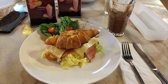 London Bus Cafe menu and price 2022-2023 | YummyAdvisor