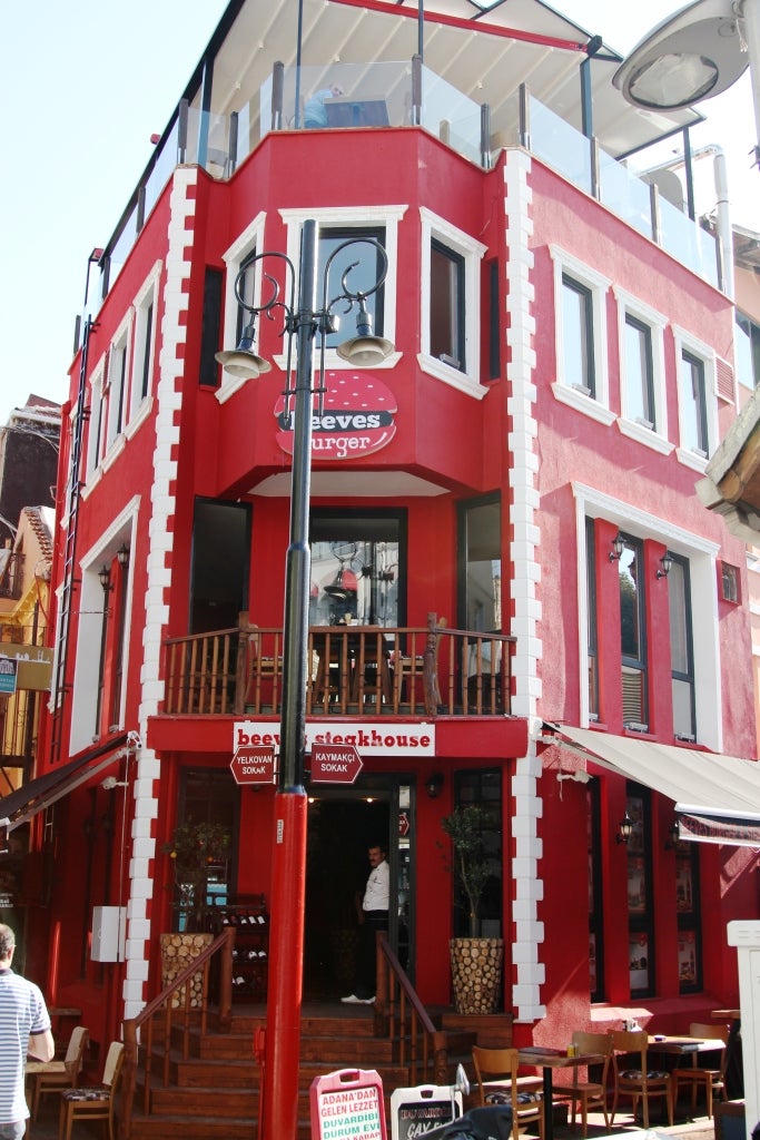 Beeves Burger&Steakhouse yeri ve telefon numarası.Ortaköy Merkez ...