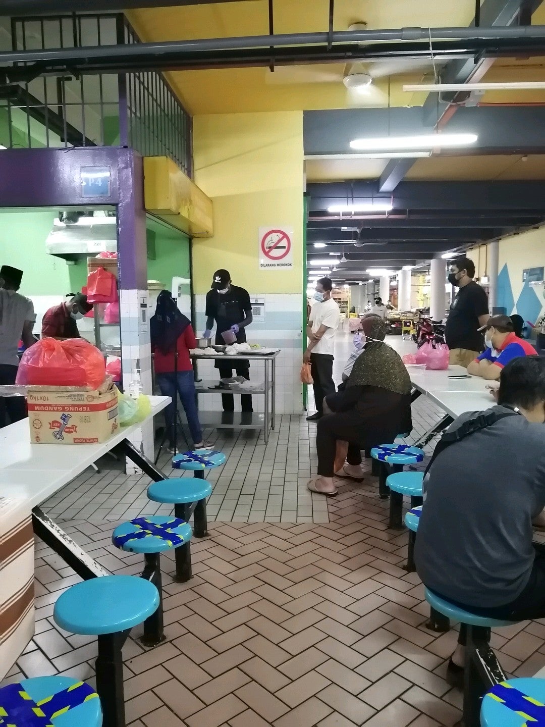 Penang Popiah Basah (Stall P4) Section 14, Restaurant, Petaling Jaya ...