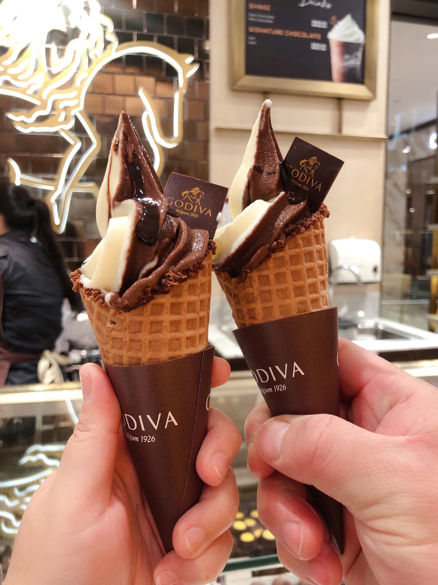 Godiva Chocolatetier Pavilion, Candy restaurant near me in Kuala Lumpur | YummyAdvisor