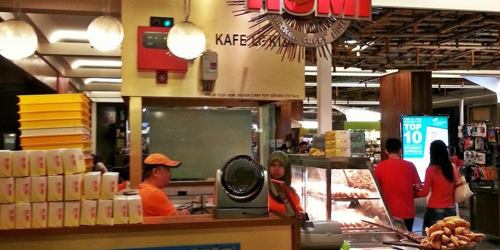 Homi Chicken Curry Puff @ The Gardens Mall, Curry, Kuala Lumpur ...