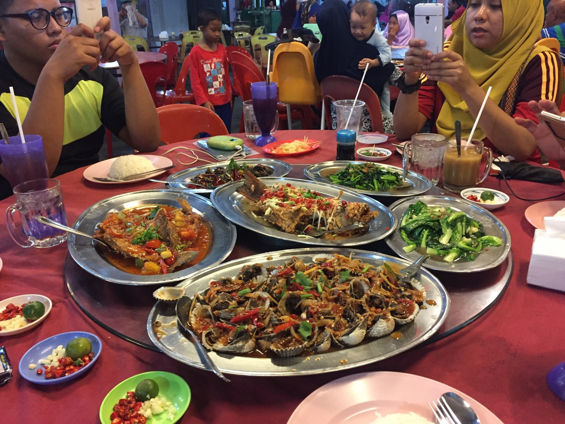 Gerai Makanan Laut @ Seafood Sabindo menu and price 2022-2023 ...